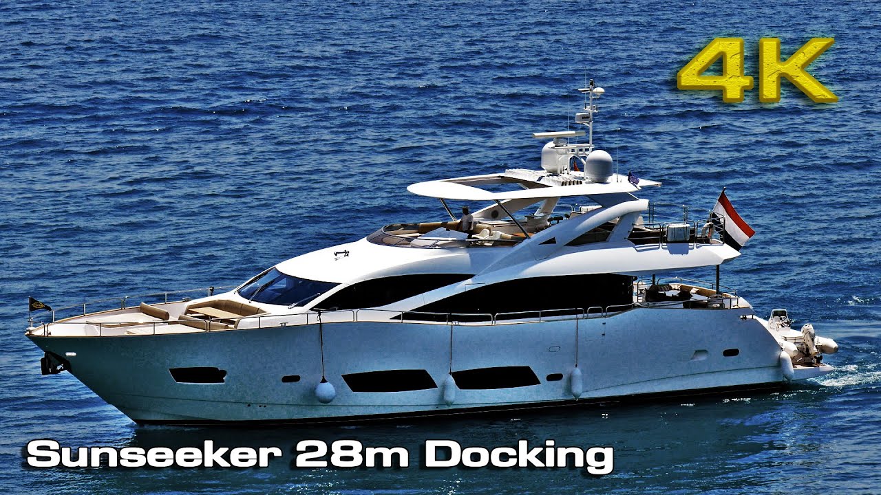 Sunseeker Docking "like a boss" [4K] - YouTube