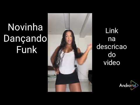 Novinha dançando funk