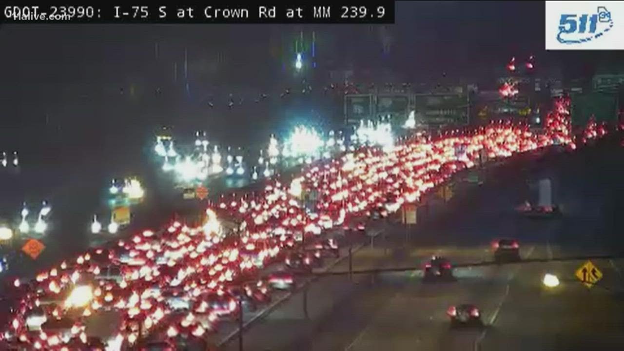 I-75 South shut down near Old Dixie Road due to fatal accident - YouTube