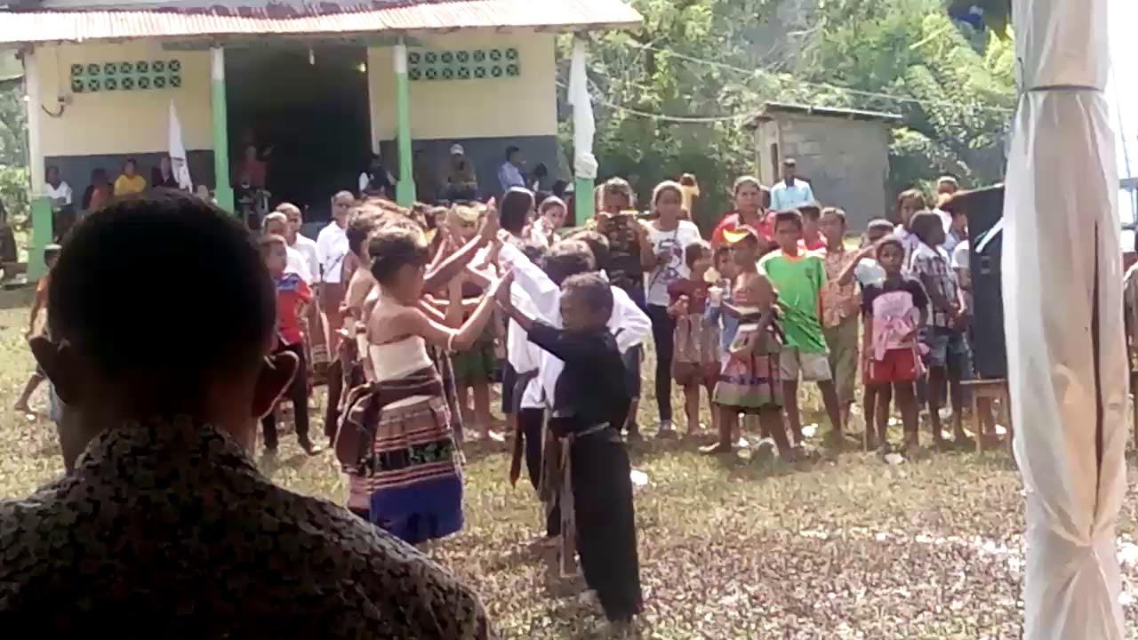 Dansa suru boek - YouTube