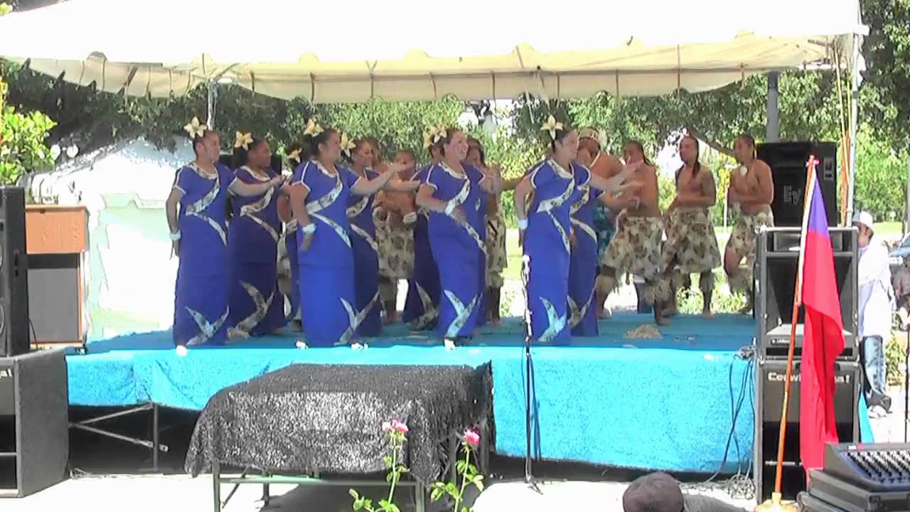 Samoan Dance (Youth of Samoa - Maulu Ulu, 2008-06-07) - YouTube