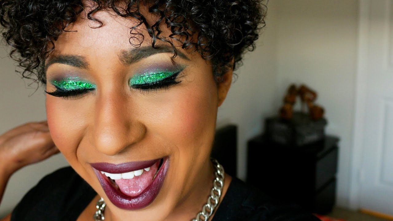 Facety Face Beat The "Holiday Glam" Look - YouTube