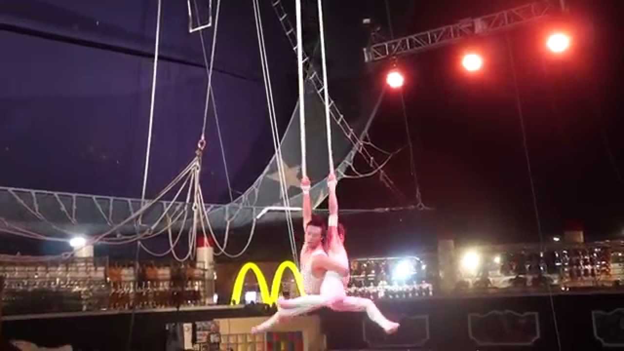 Circus Circus Hotel Midway Circus Act Aerial Acrobat Duo Las Vegas 2014 ...
