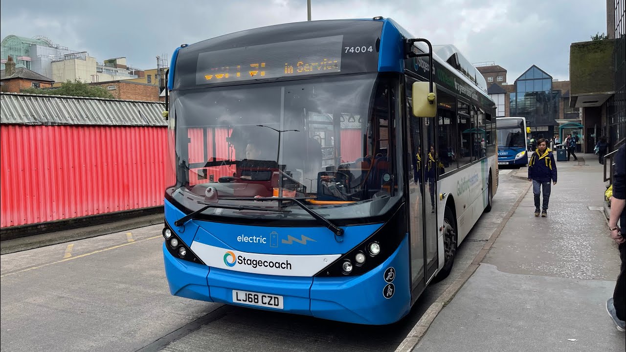 [IRL] LJ68 CZD (74004) - BYD D8UR/E200EV - Route 6 - YouTube