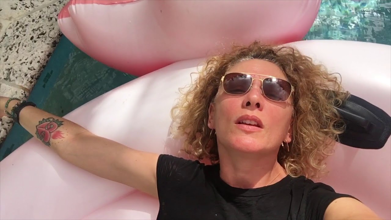 Sarah Dashew "About Last Night" - YouTube