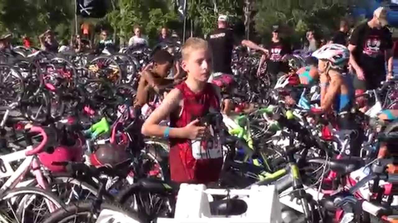 Captain Kids Triathlon - YouTube