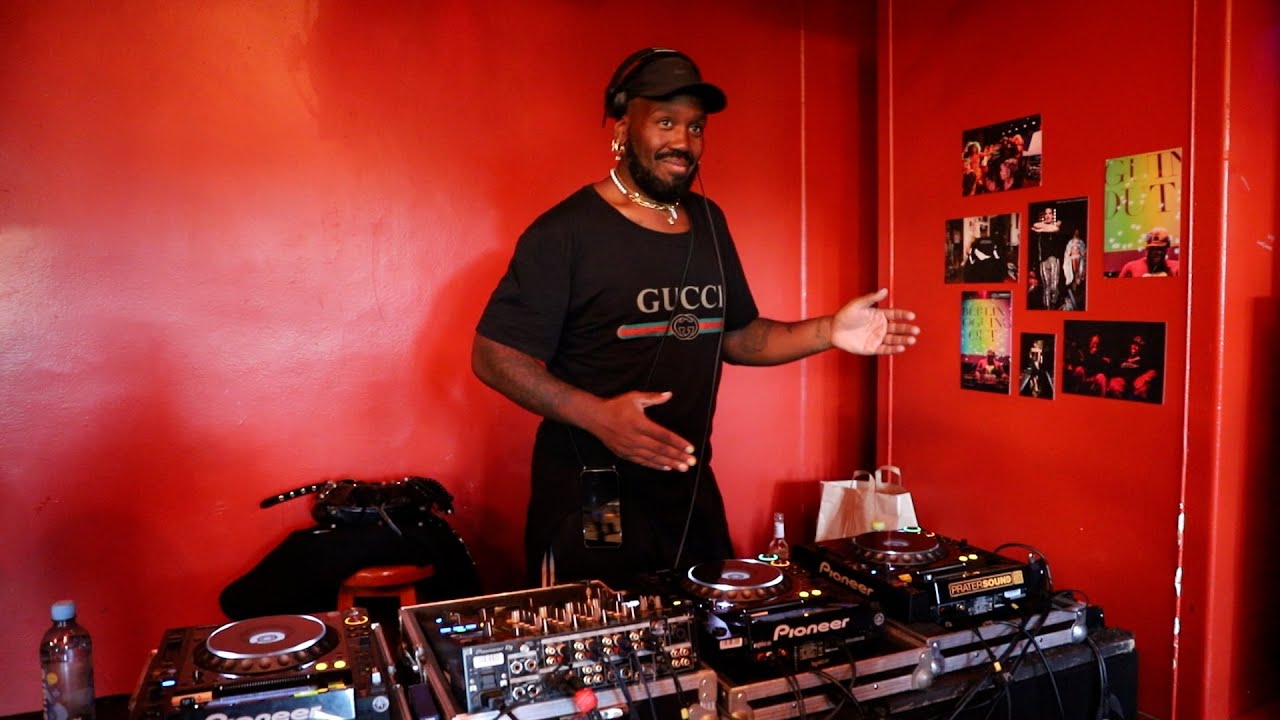 DJ Set + Jam Session with Kiddy Smile - YouTube