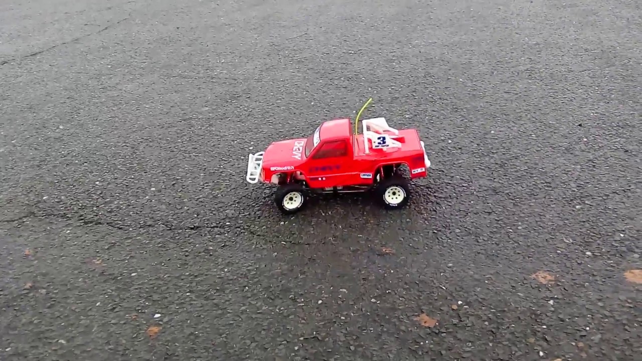 RC 1/10 Panda Danny Thompson's Stadium Racer GP - YouTube