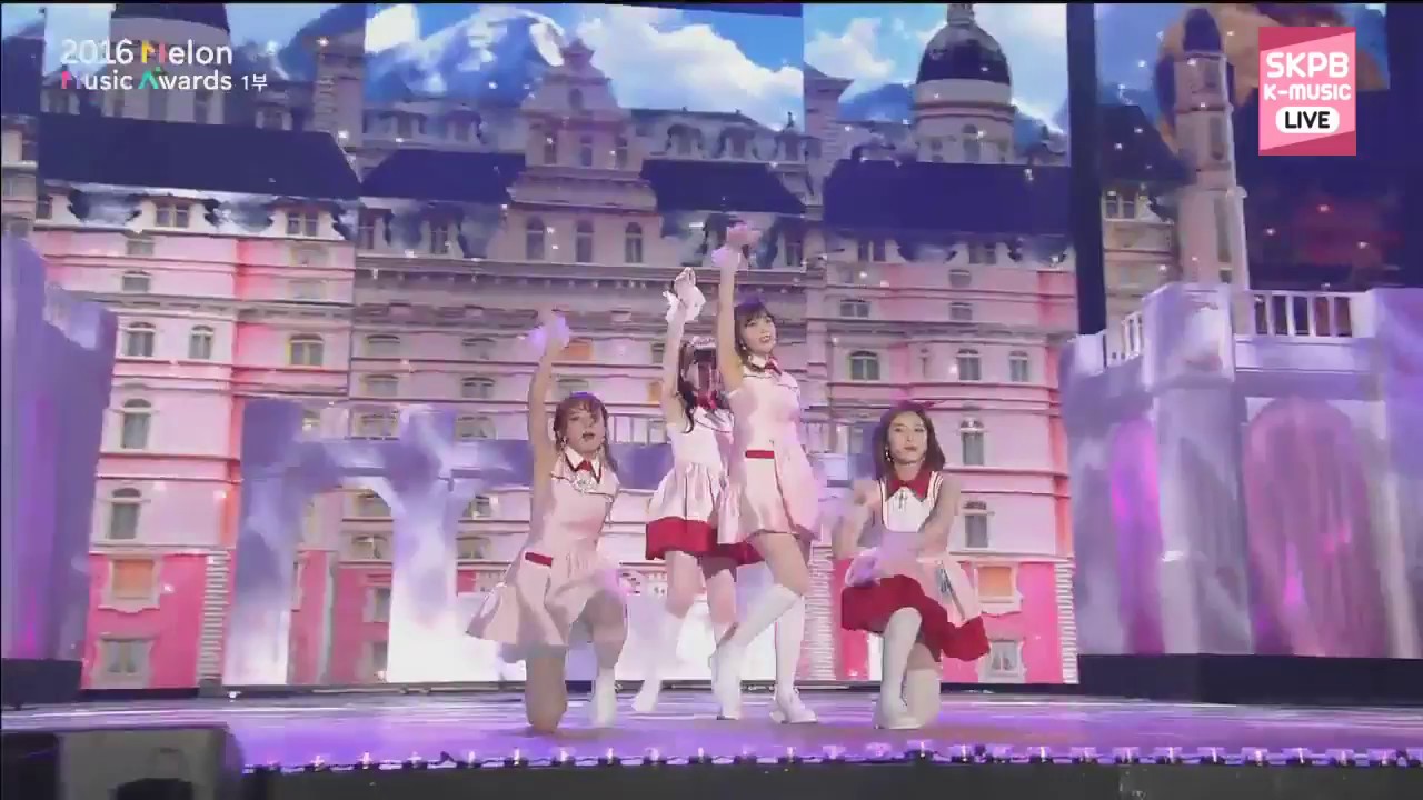 161119 Red Velvet "RUSSIAN ROULETTE" performance MelOn Music Awards ...