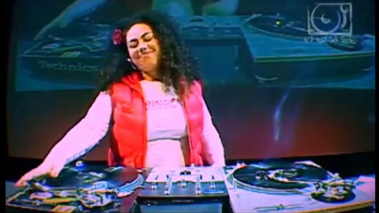 DJ Simmone Lasdenas Hip Hop Dj 2010 - YouTube