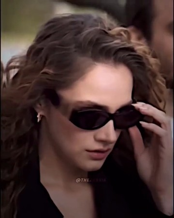 zeynep karasu... #hudutsuzsevda 💖 - YouTube