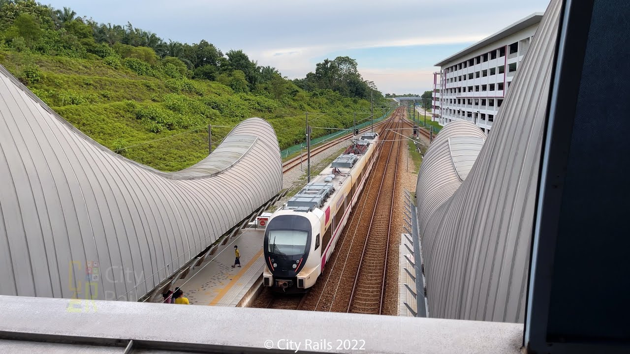 CRRC Equator EMU X2-06 [ KLIA Ekspres/Transit ] at Salak Tinggi - YouTube