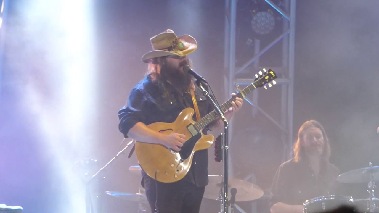 Chris Stapleton-Live-"Traveler" - YouTube