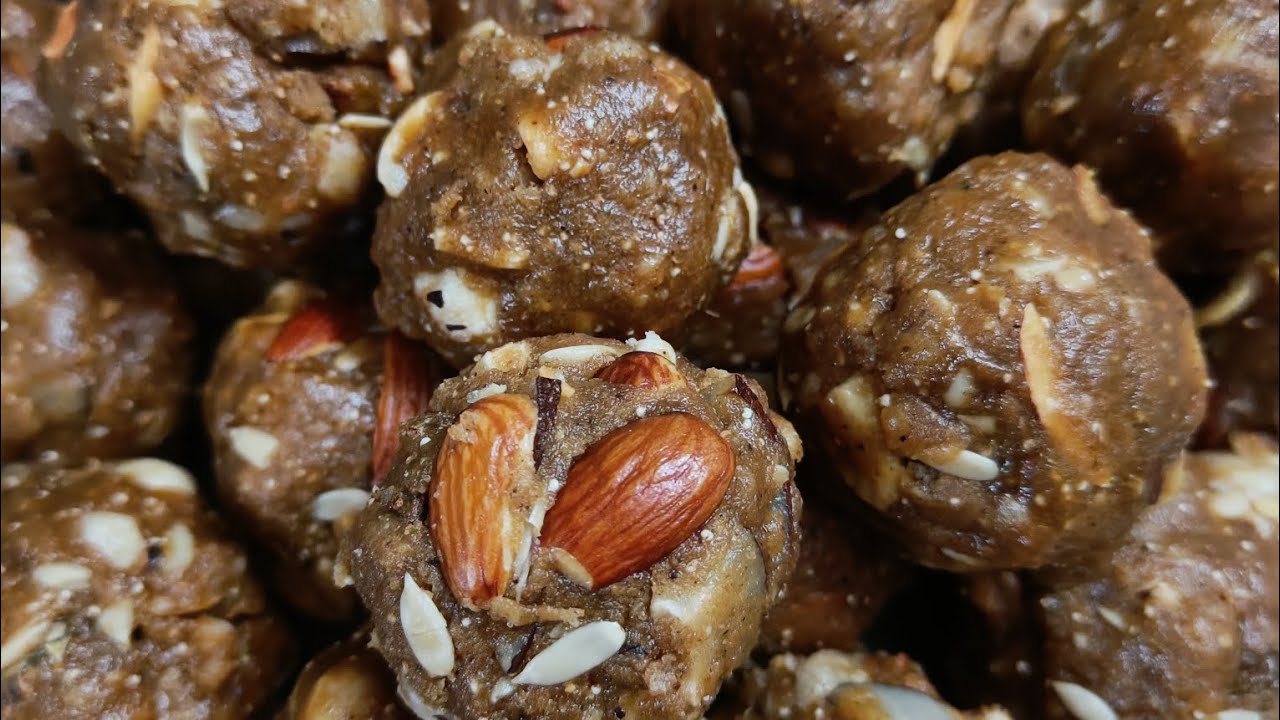 Healthy Gud,Gond,Atta pinni recipe !! winter special pinni - YouTube