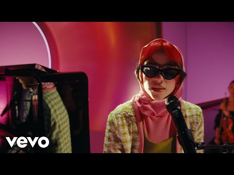 Billie Eilish - What Was I Made For? (From The Motion Picture \