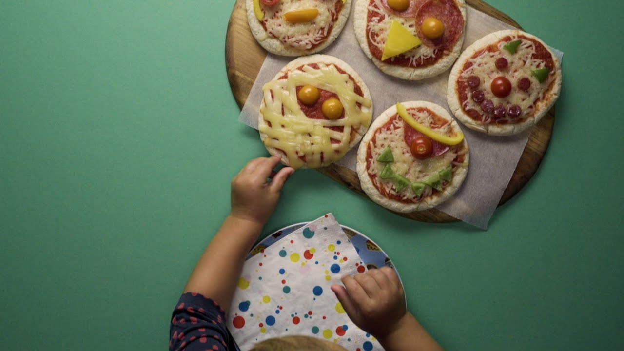 Lustige Pizzagesichter - YouTube