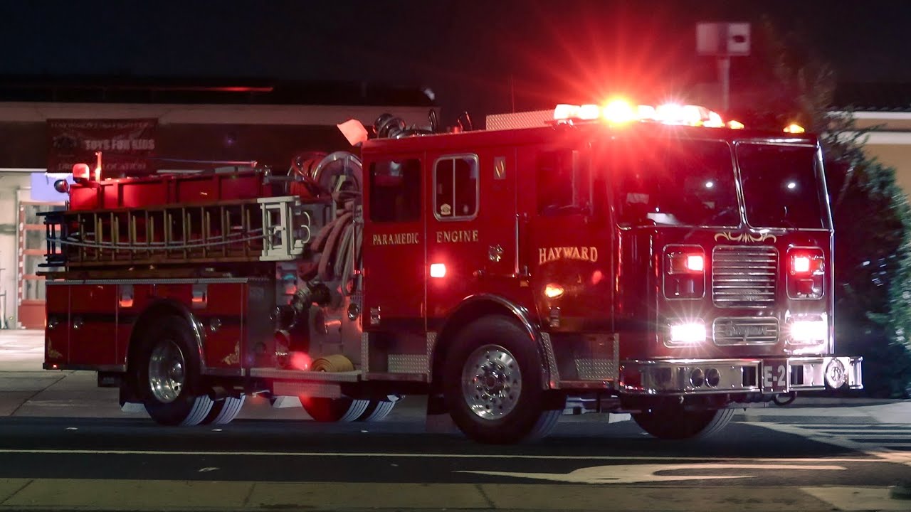 Hayward Fire Department Engine 2 (Reserve) Responding Code 3 - YouTube