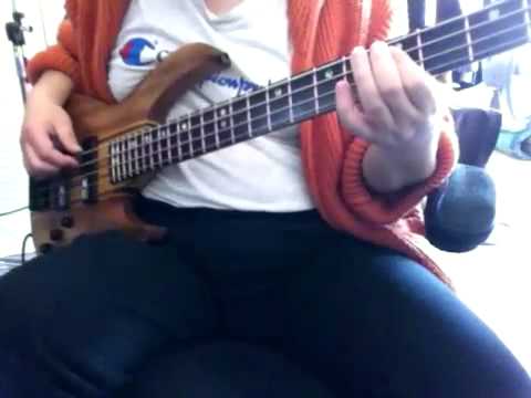 Tubular Bells Opening Bass Guitar - YouTube
