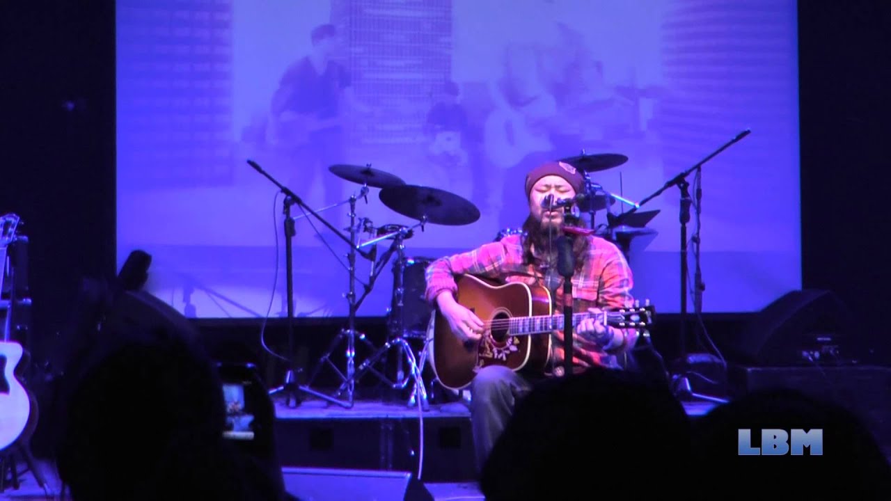 Chuan Zi 川子 at Tango, Beijing, January 2012 - YouTube