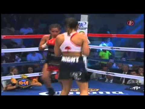 Ava Knight vs Linda Soto