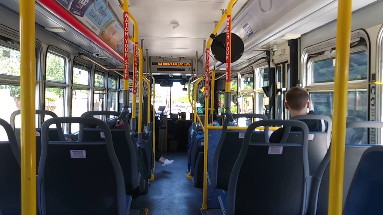 TriMet 2014 Gillig Low Floor BRT #3245 on line 88 - YouTube