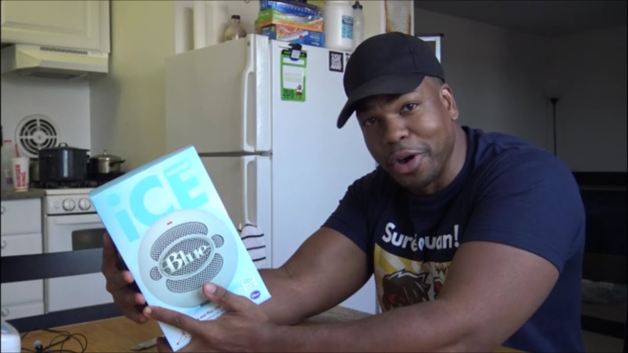 Blue snowball iCE UNBOXING!!! - YouTube