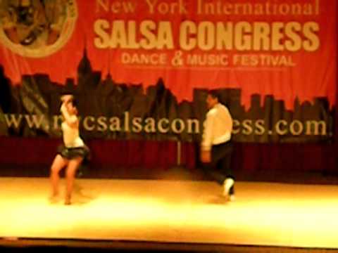 Gianni Pugliese & Roberta Cassano at NEW YORK SALSA CONGRESS 2011 - YouTube