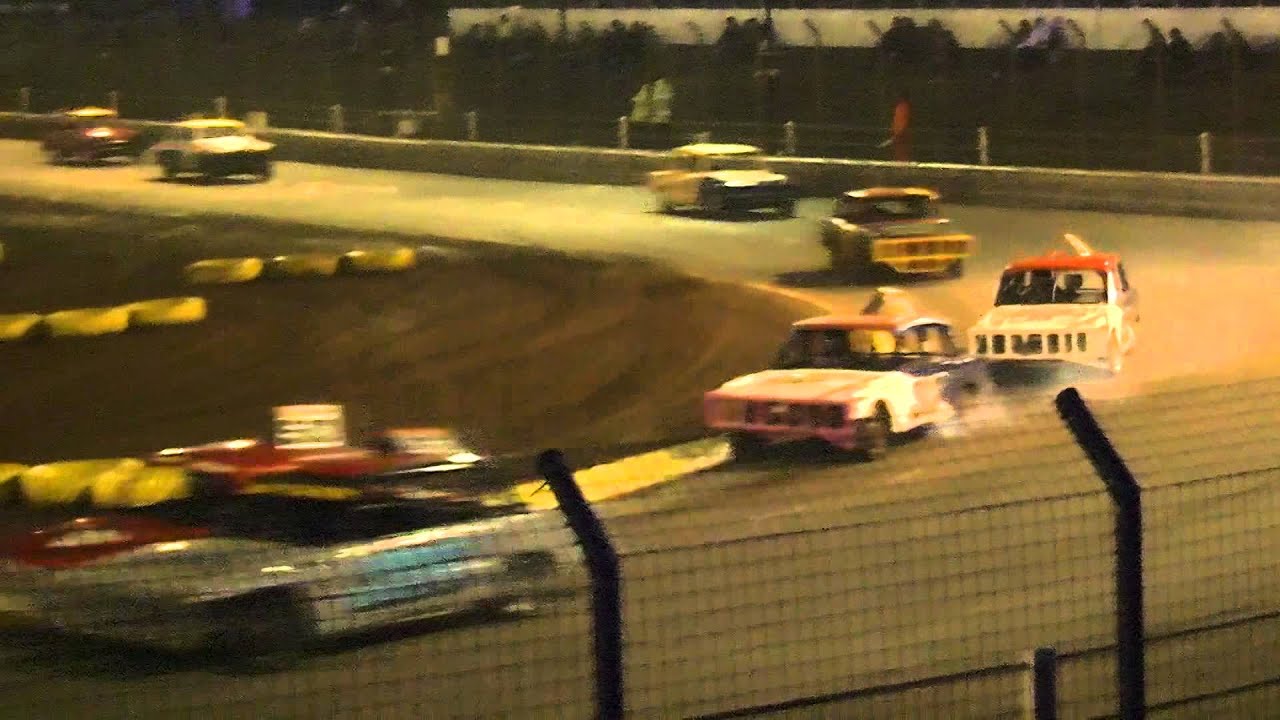 4/8 Foxhall Stadium Ipswich 29/3/14 Historic Stock Cars Heat 2 Part 1 ...
