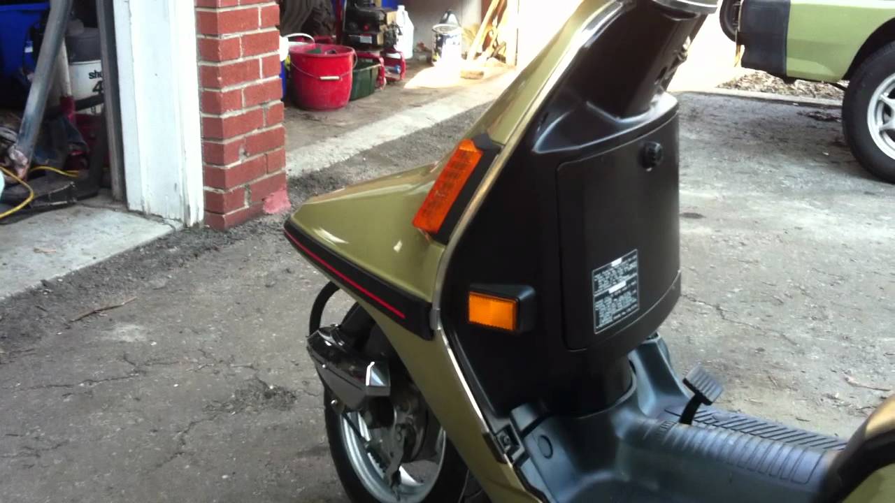 1983 Yamaha Riva 180cc scooter - YouTube