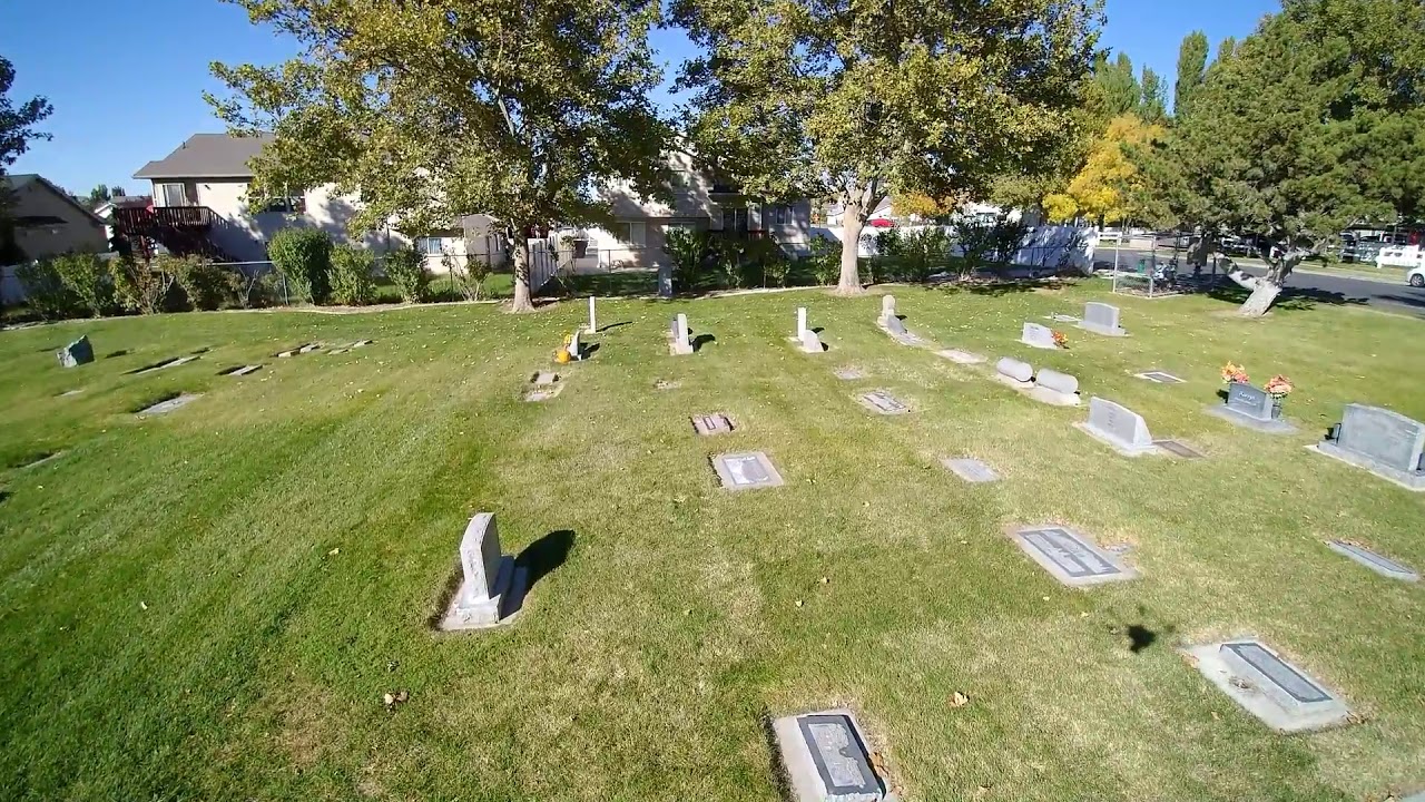 GRAVEYARD #1 CLINTON, UTAH - YouTube