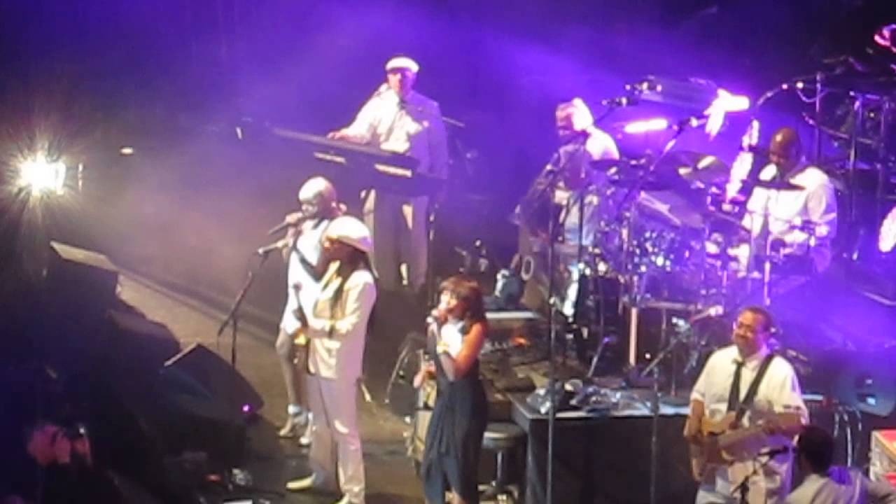 Chic Everybody Dance Live Montreal 11 Arpril, 2016 - YouTube