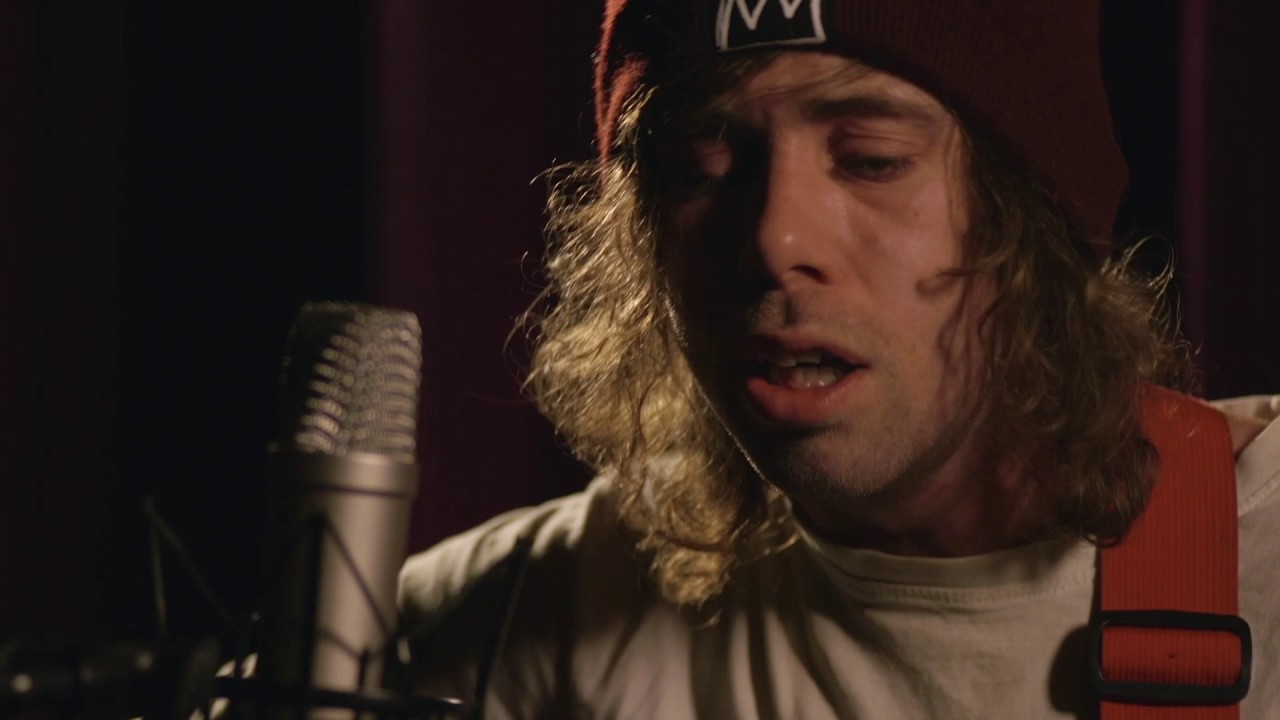 Alex Hedley - The Needle and the Damage Done (Neil Young Cover) - YouTube