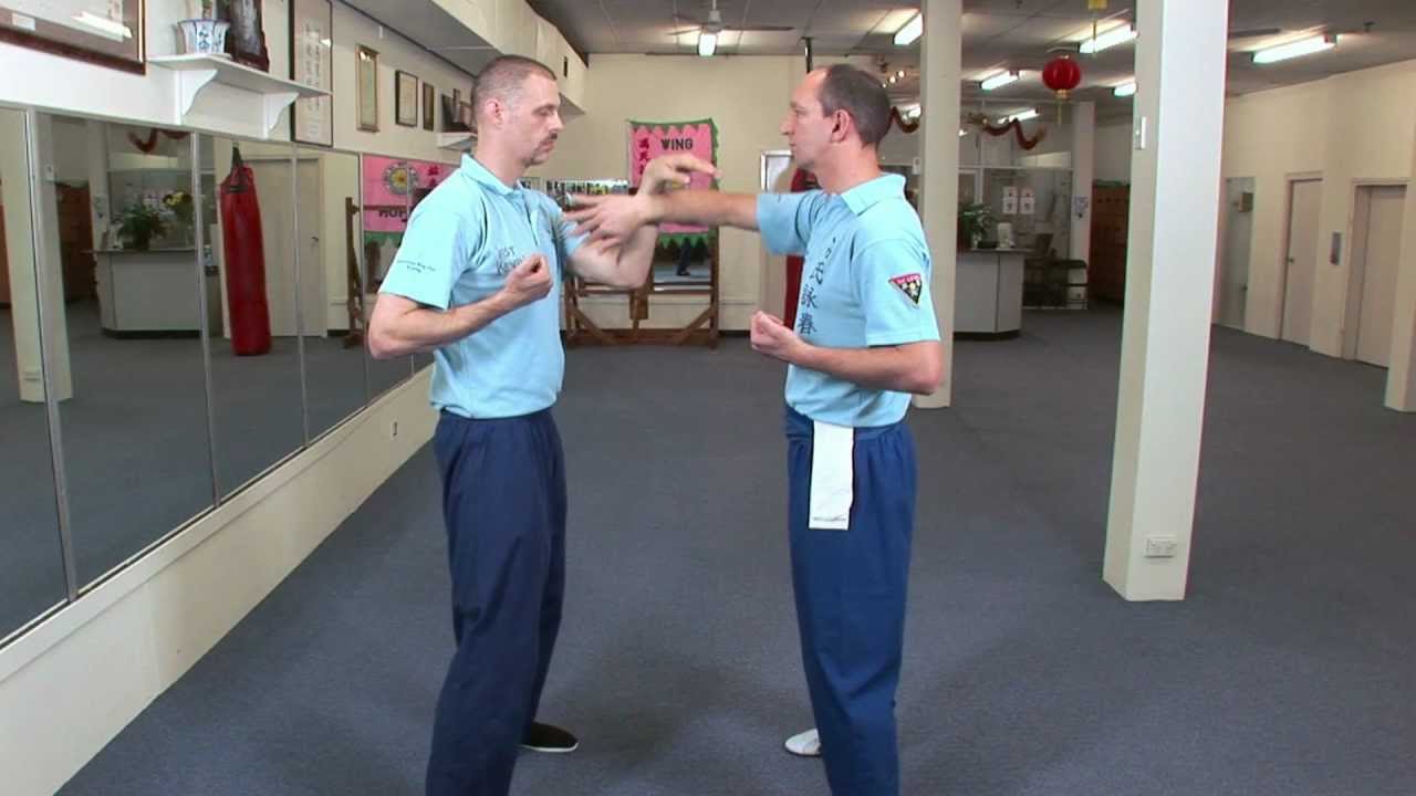 Wing Chun's Chi Sau (HD) - YouTube