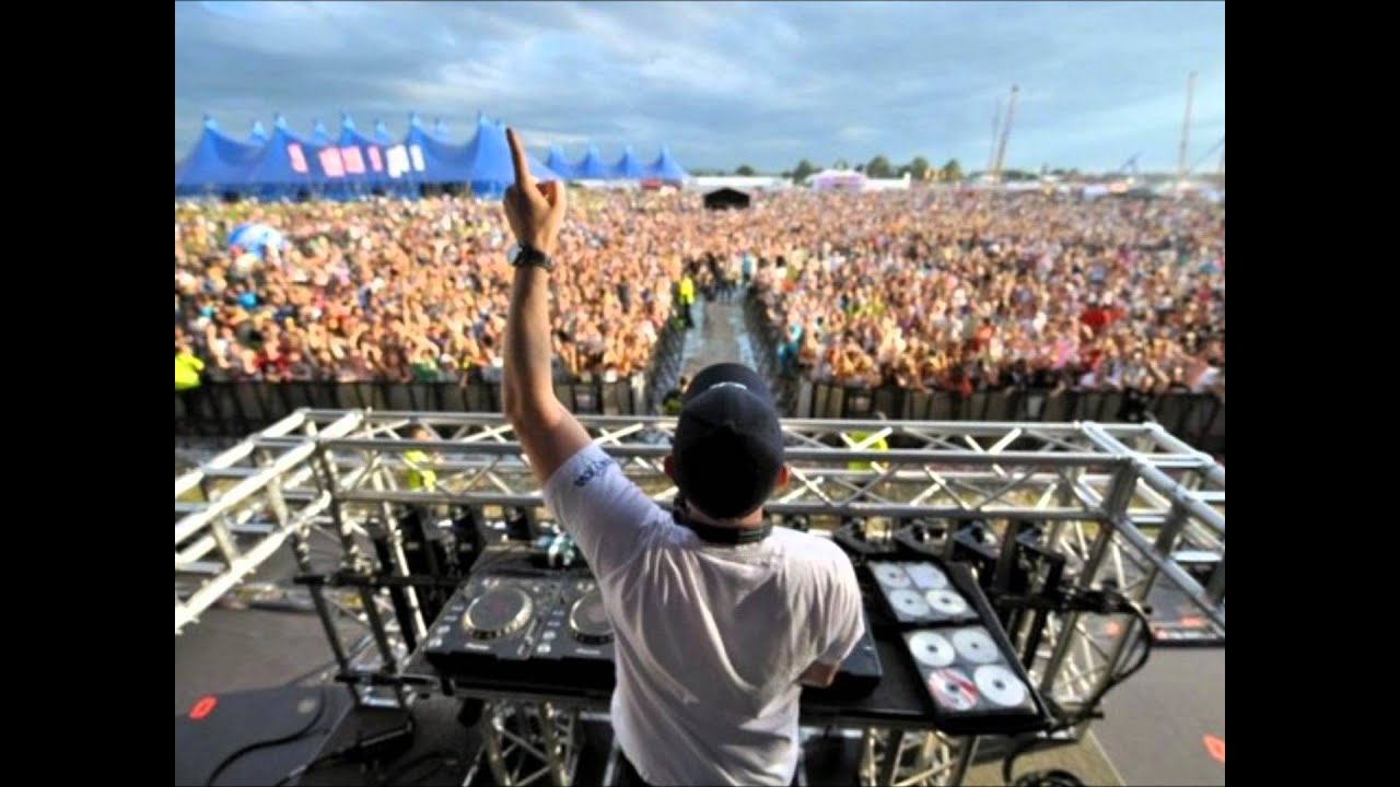 Pryda - Shadows (Adrian Lux Bootleg) - YouTube