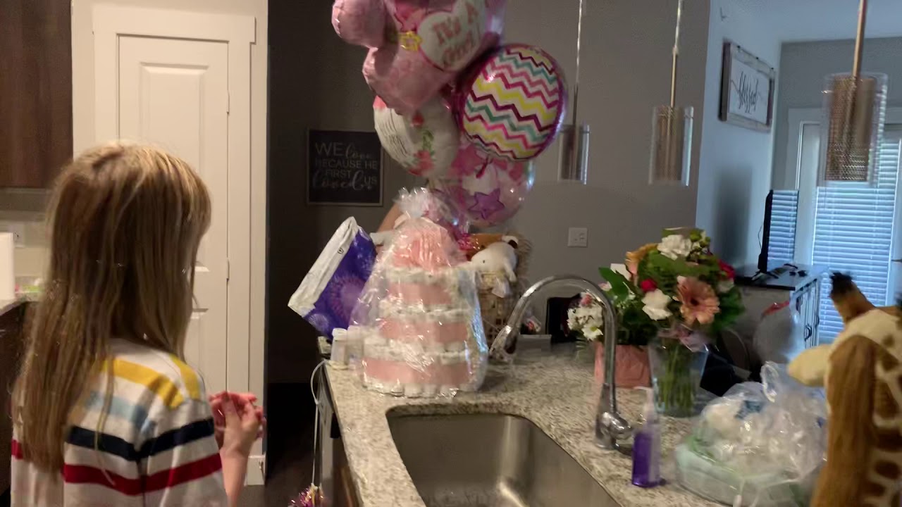 Baby Londyn goes home - YouTube