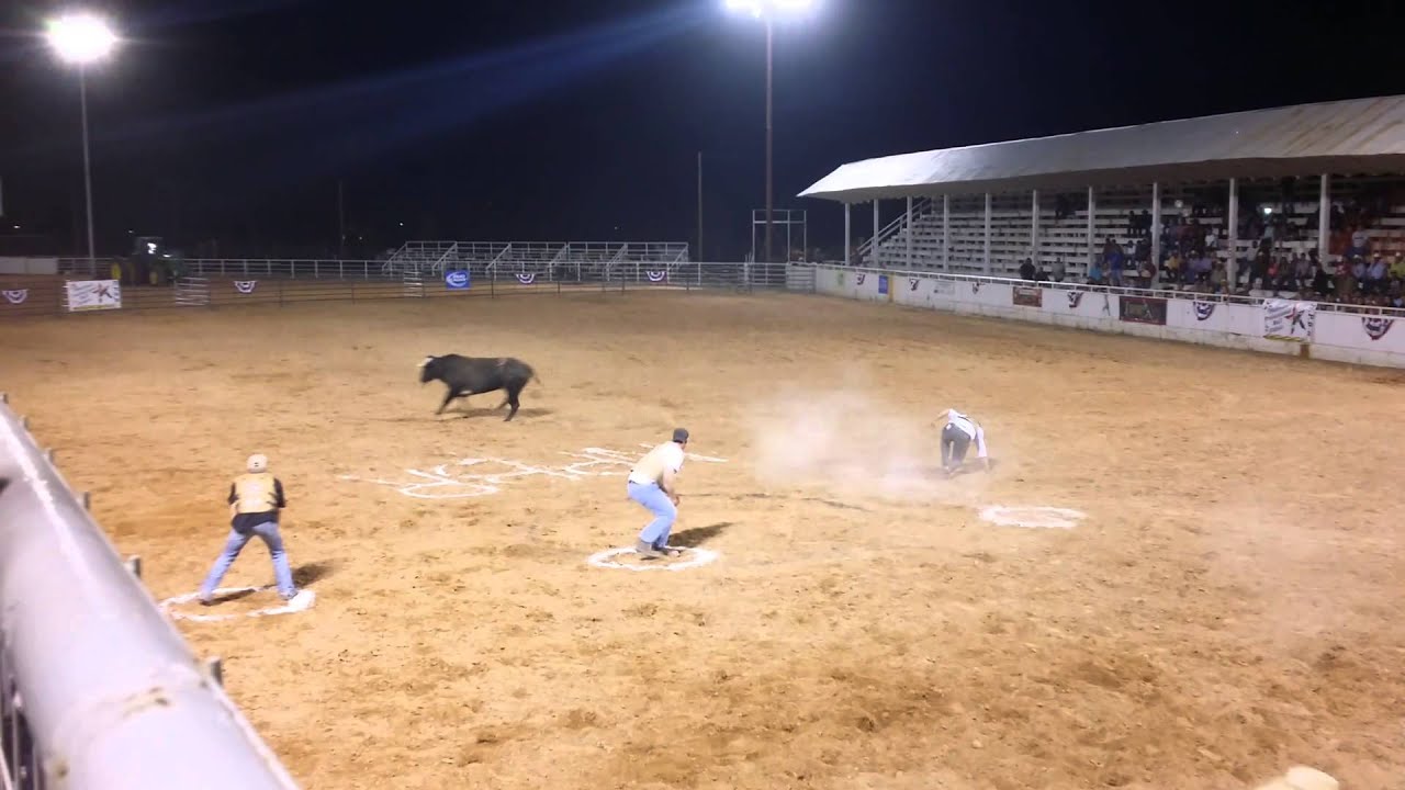 Bull poker (PECOS TX) - YouTube