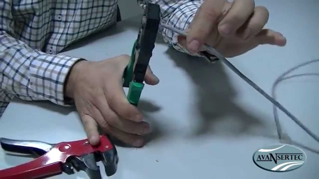 ¿Cómo crimpar un cable? - YouTube