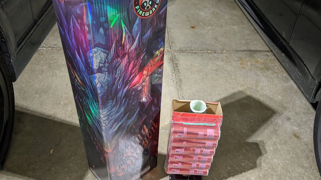 Raccoon Fireworks King Dragon 🐉 Shells 12shots (60g) [mfg2022] - YouTube