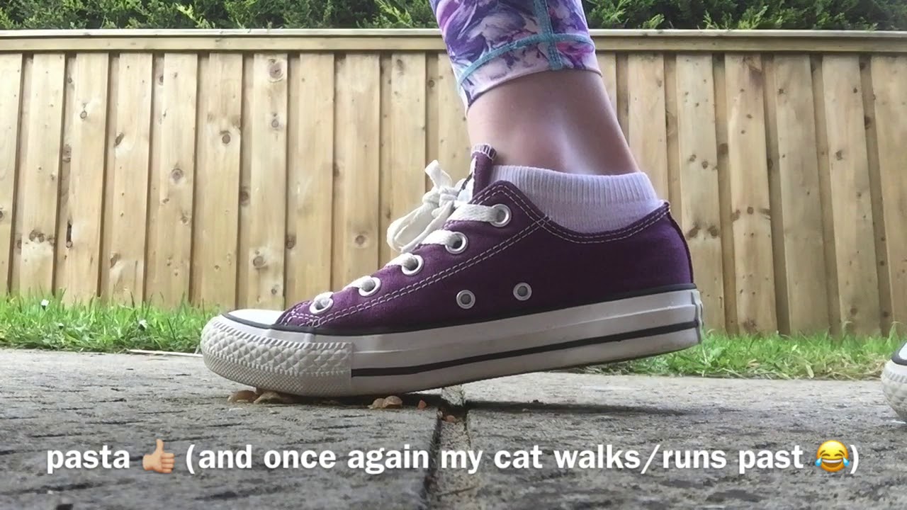 (Asmr) Foot Crushing || 🤗 - YouTube