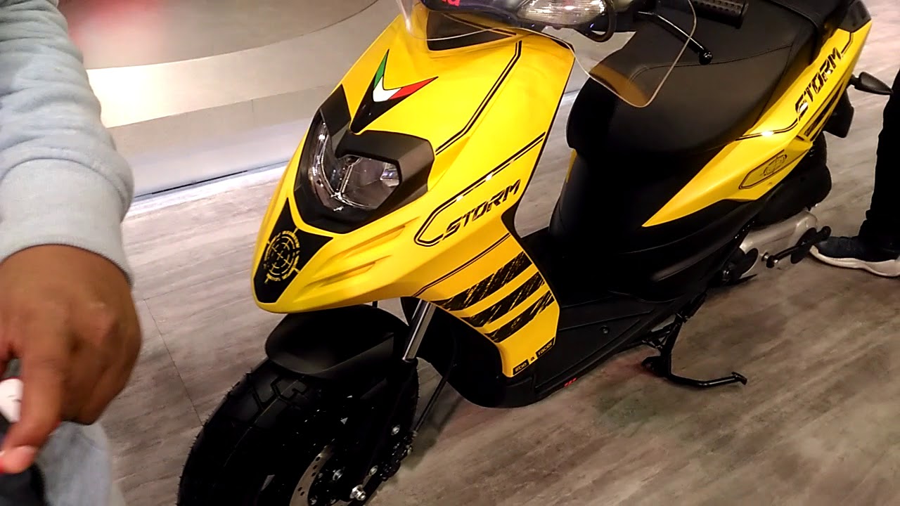 Auto expo 2018. Aprilia sr 150 storm yellow and red off road - YouTube