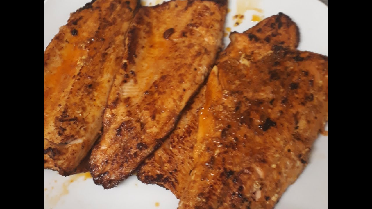 Malaay casho macaan (tasty salmon dinner) - YouTube
