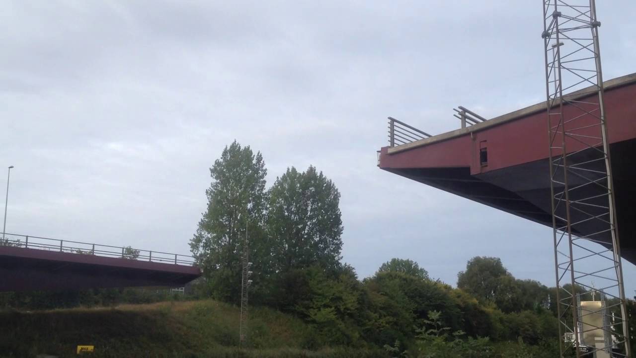 Swing Bridge / Rotating Bridge Over Suså River - Næstved, Denmark - YouTube