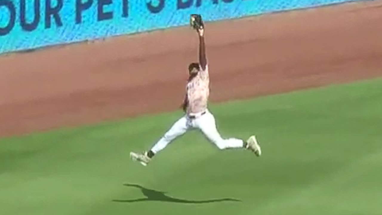 Fly Up, Slide Long Catch The Ball. Home Run, For Sunday Night. - YouTube