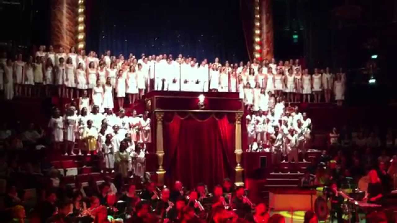 Carmina Burana - N°5 "Ecce Gratum" - Académie de Musique de Paris - YouTube