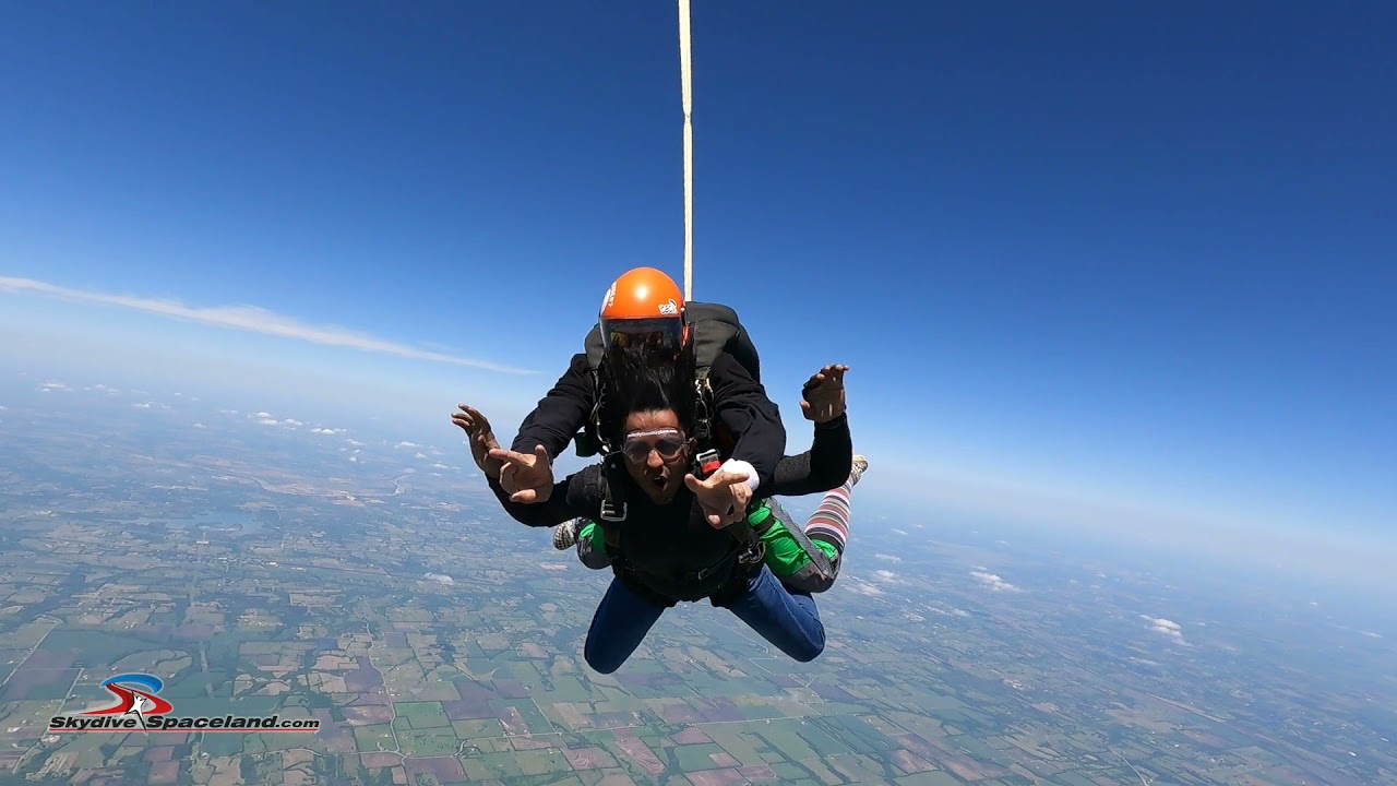 First time Skydiving with Skydive Spaceland Dallas - YouTube