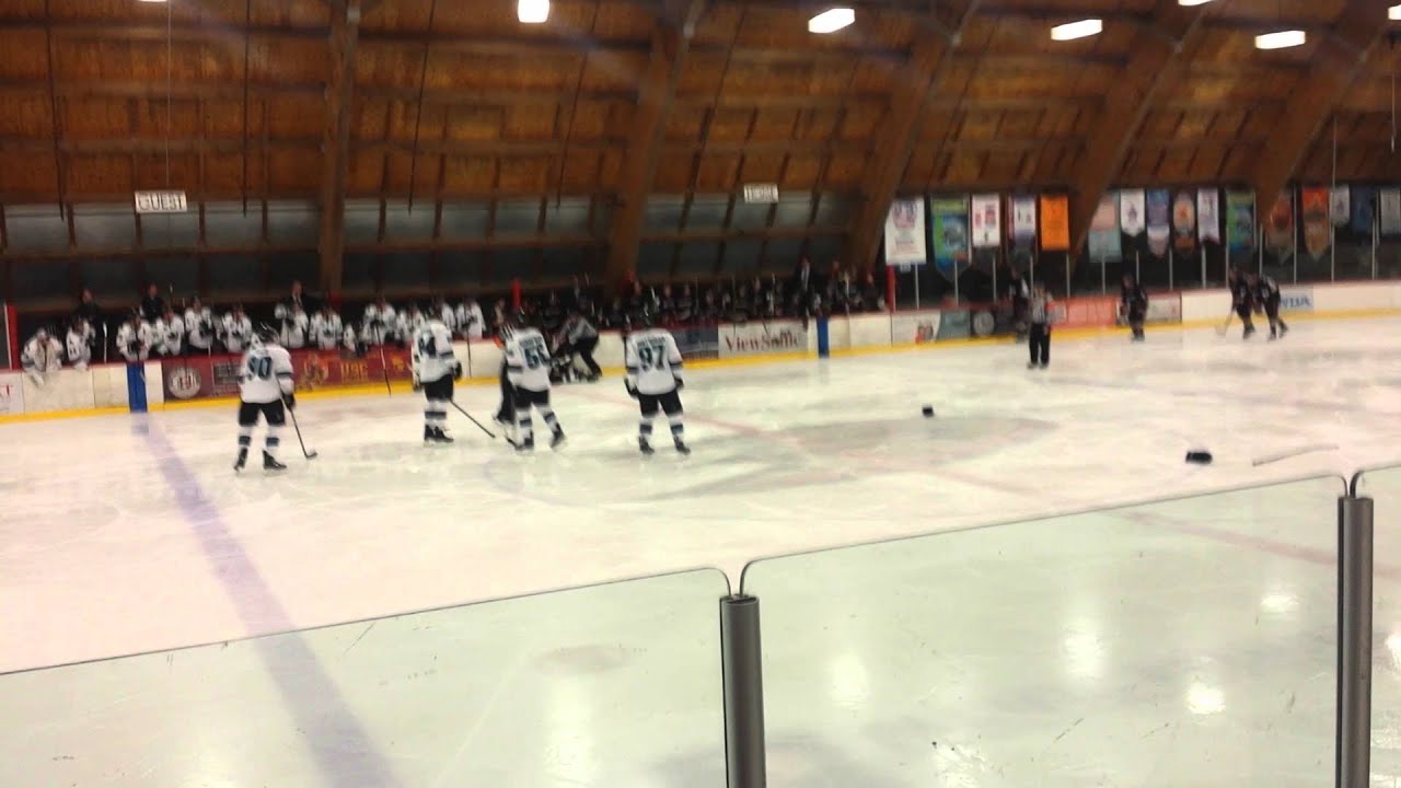 Dylan Sadowy vs. Wyatt Johnson - YouTube