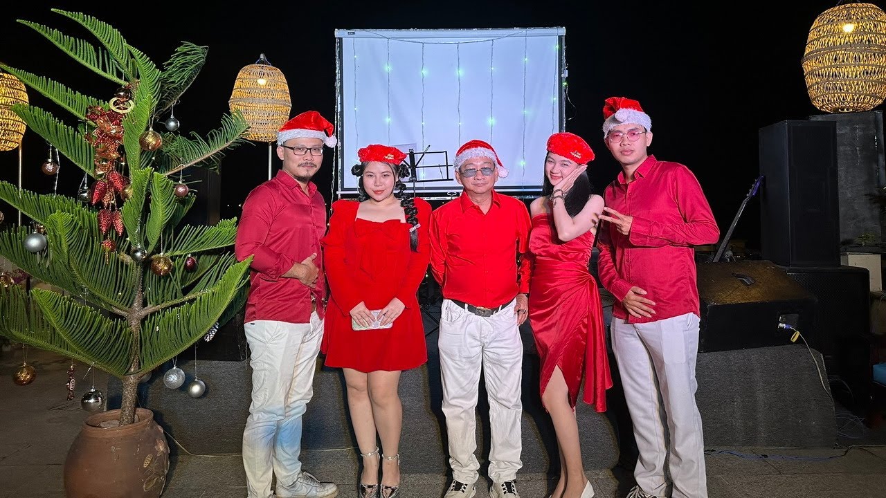 Tumbadora Band Christmas Buffet Party Phú Quốc Seasense Resort 24 12 ...