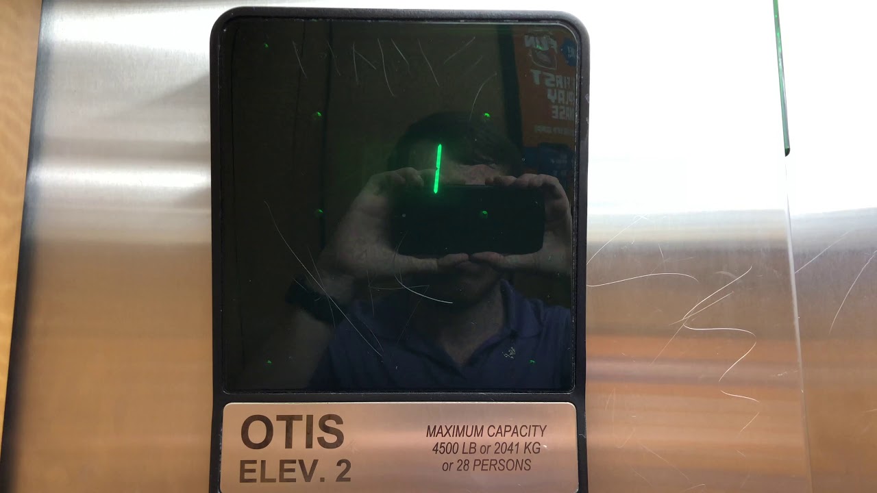 iPhone 8 Plus Take 3: OTIS Hydraulic Elevator At Dave & Buster's ...