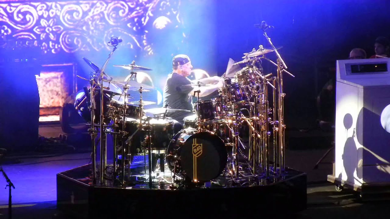 Rush R40 Live Irvine July 30 2015 - Headlong Flight - YouTube