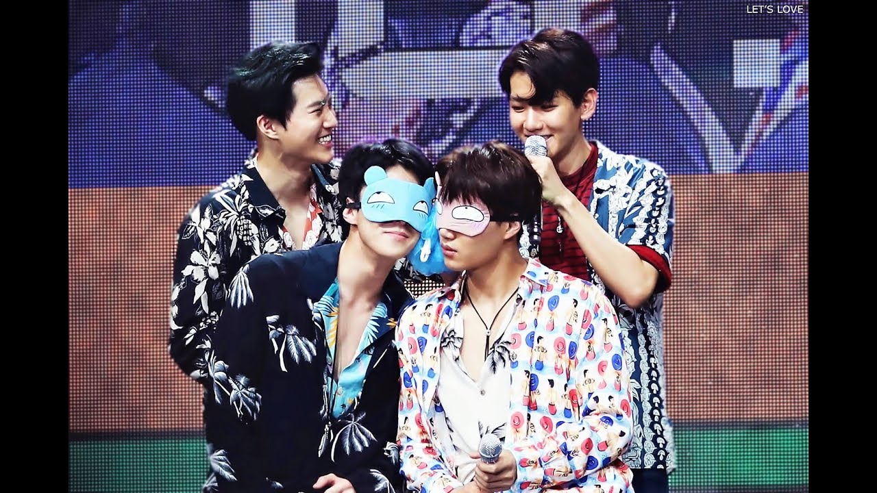 EXO Funny Moments at The War Mini Fanmeeting - YouTube